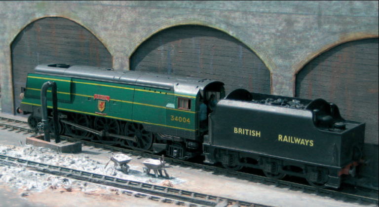Renumbering a Hornby Bulleid Light Pacific – from Bude to Yeovil