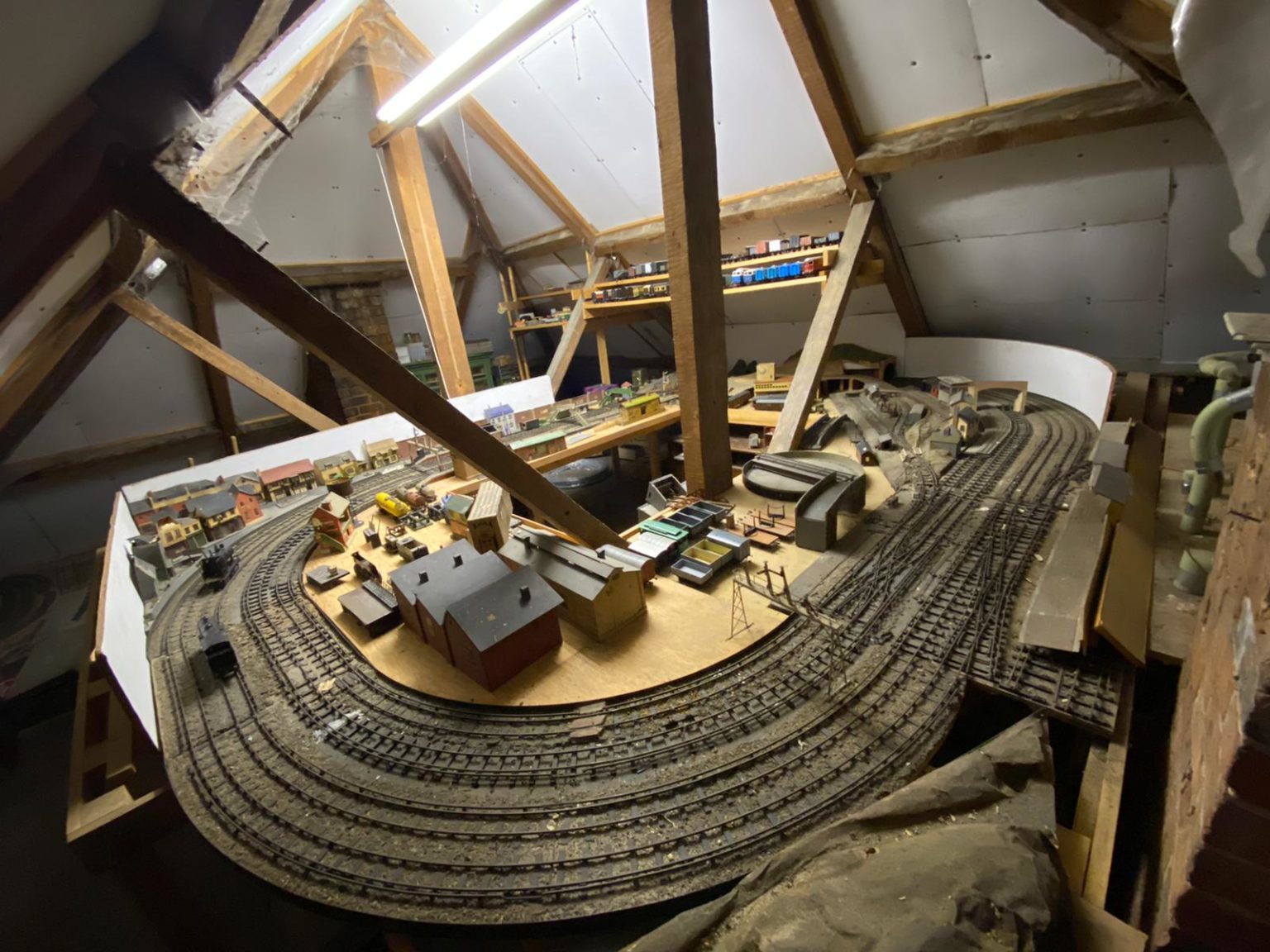 Vintage O gauge layout for sale - The Model Railway Club