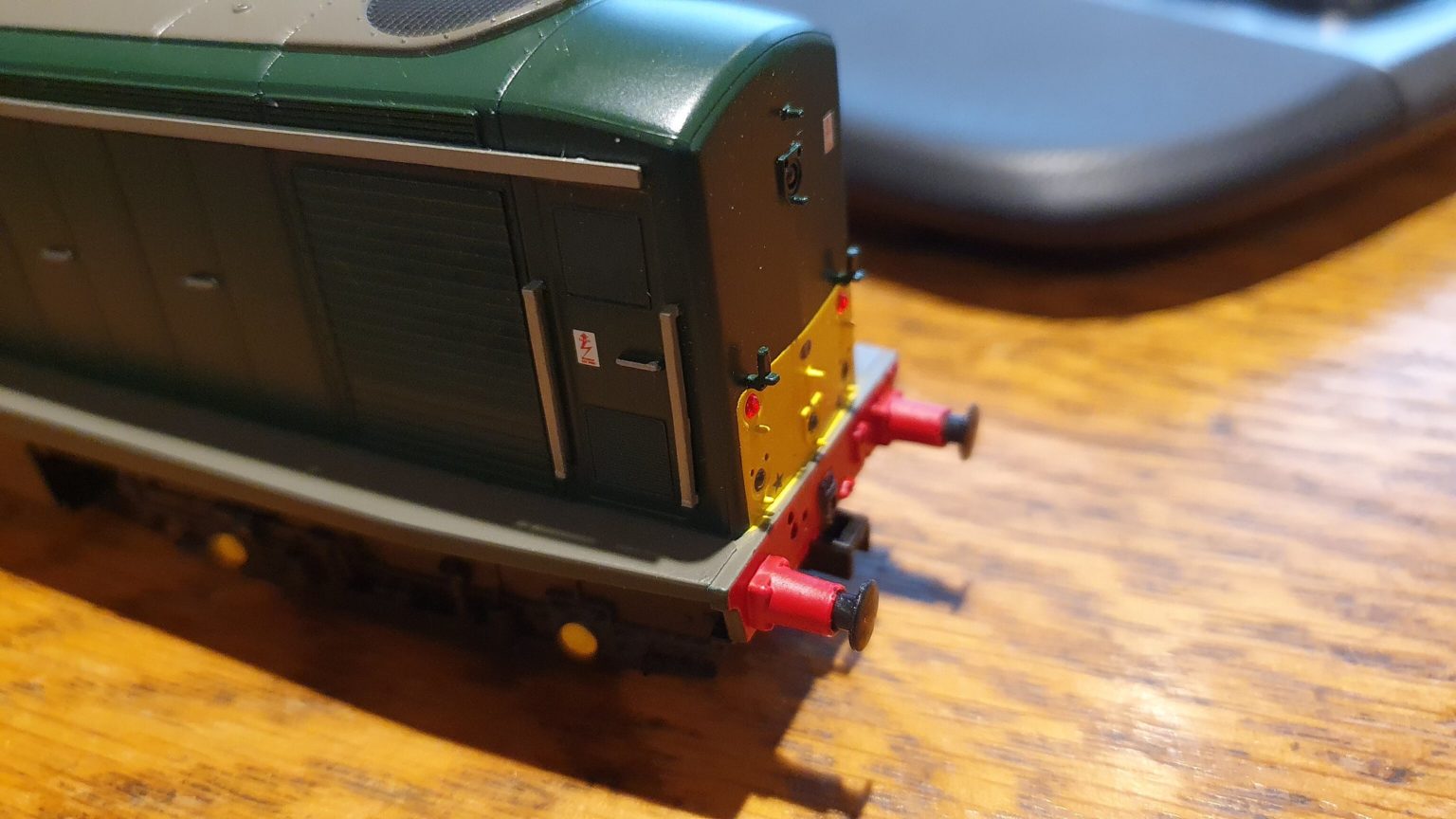 DCC installation - 4mm scale Heljan Class 15 - The Model Railway Club