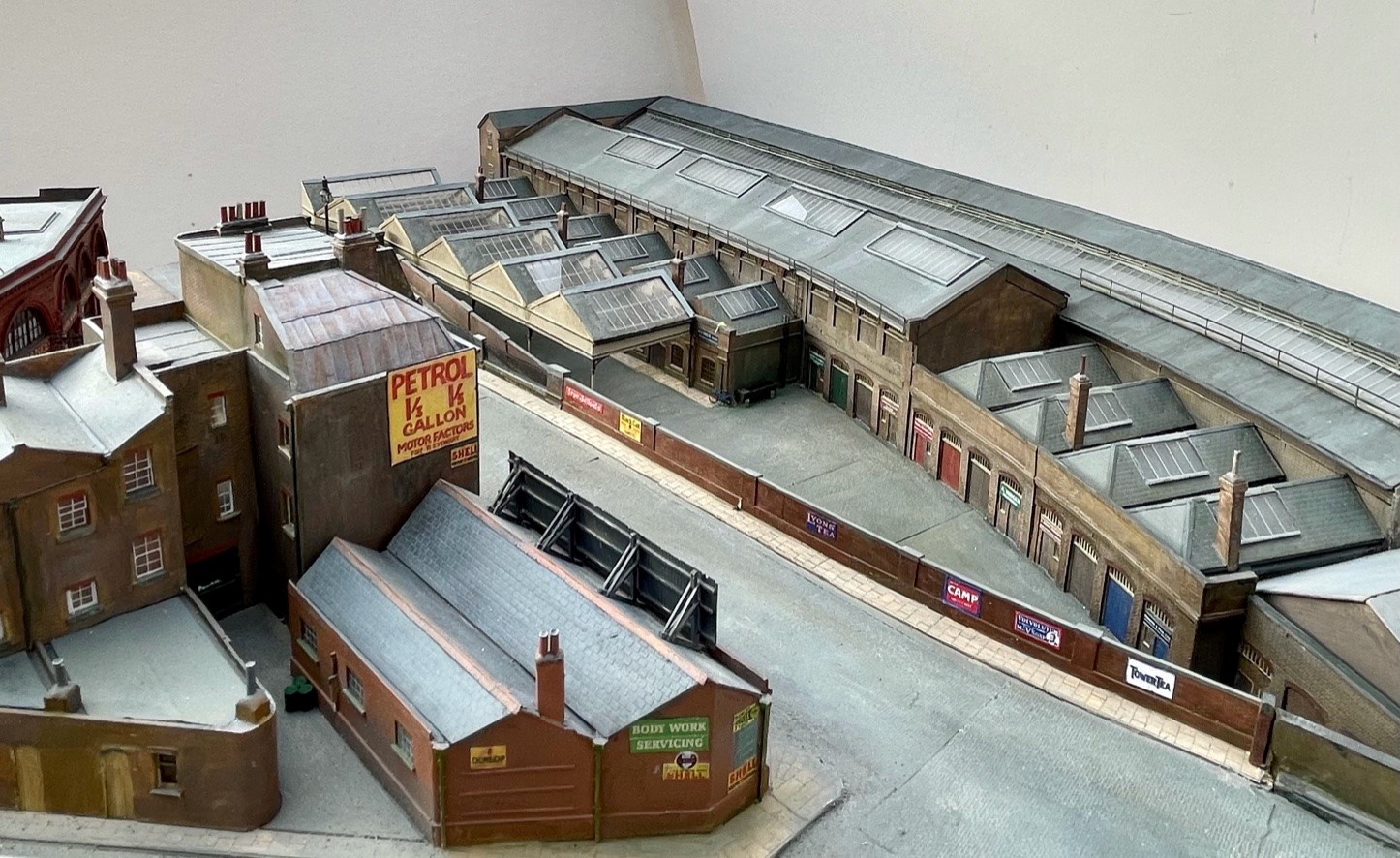 Raising a road, and lowering a roof - The Model Railway Club