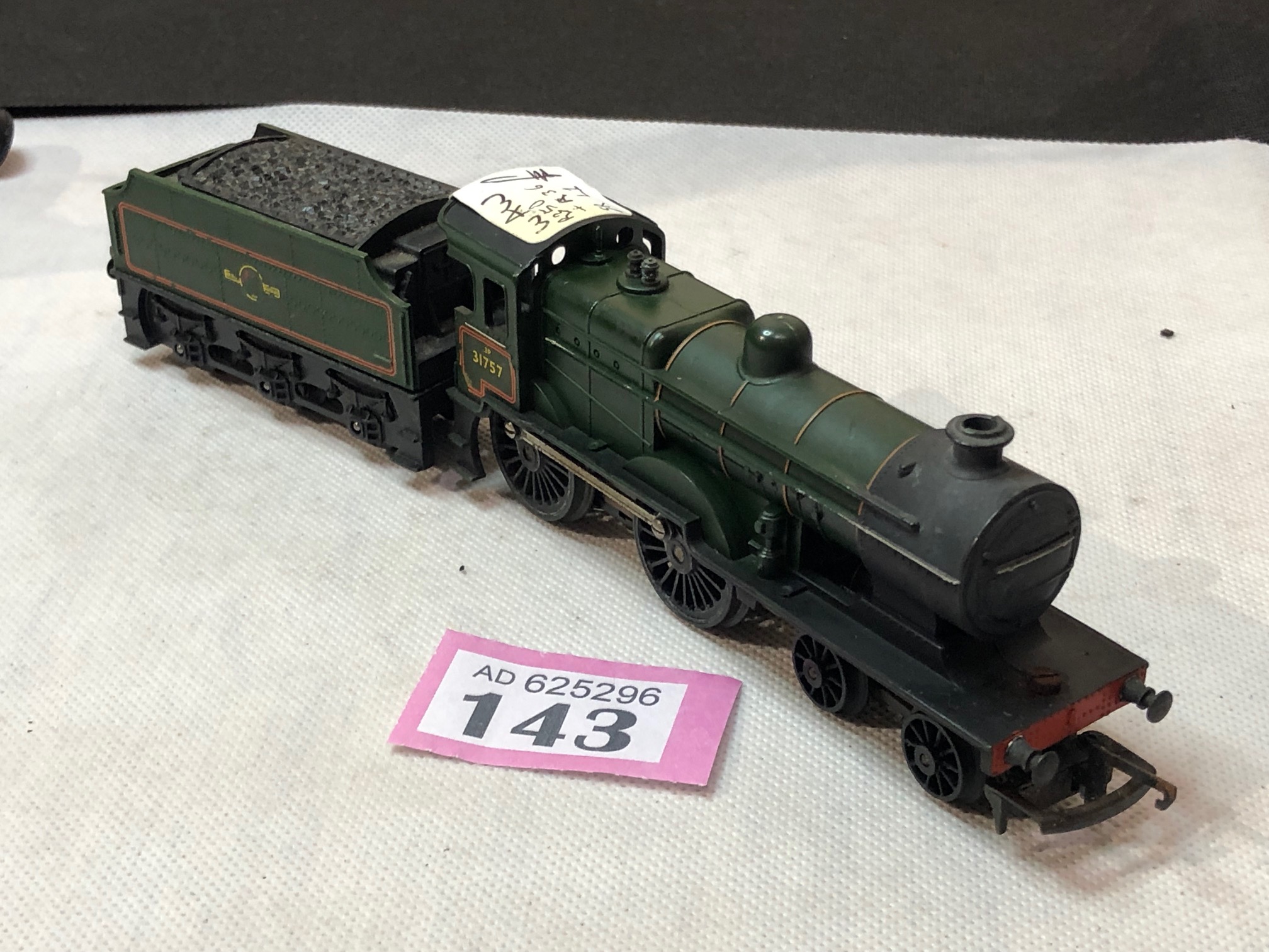 Triang OO R350 R36 SR L1 class 4-4-0 loco P143 MJC - The Model Railway Club