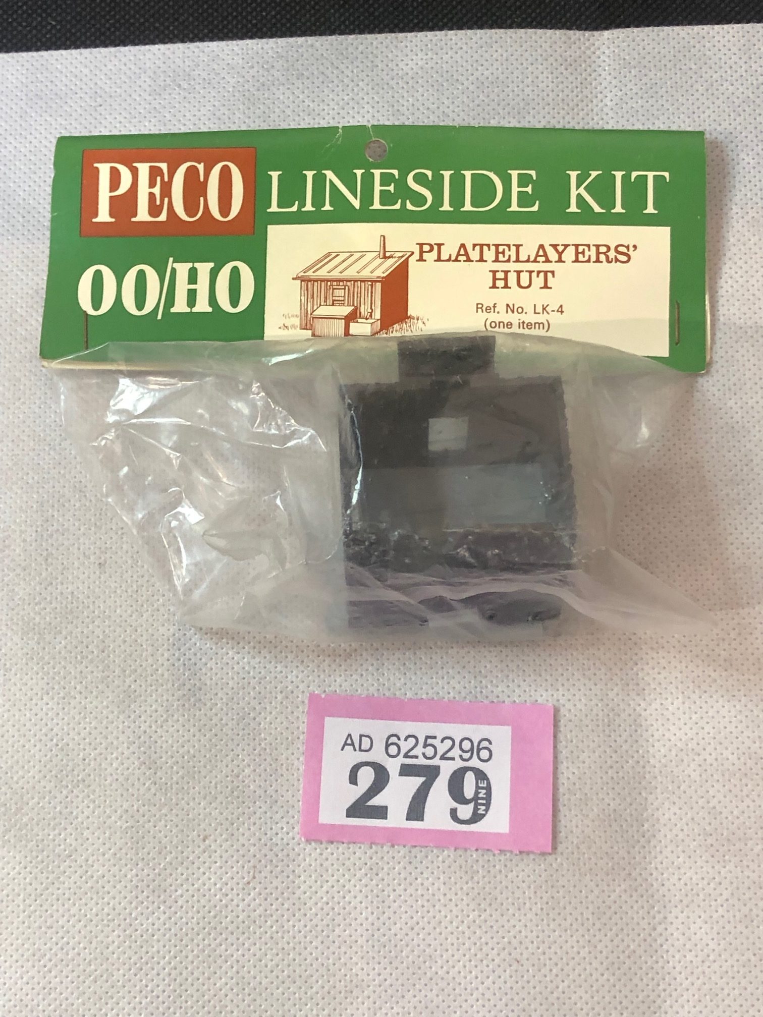 Peco HO OO EM P4 LK-4 platelayers' hut P279 - The Model Railway Club