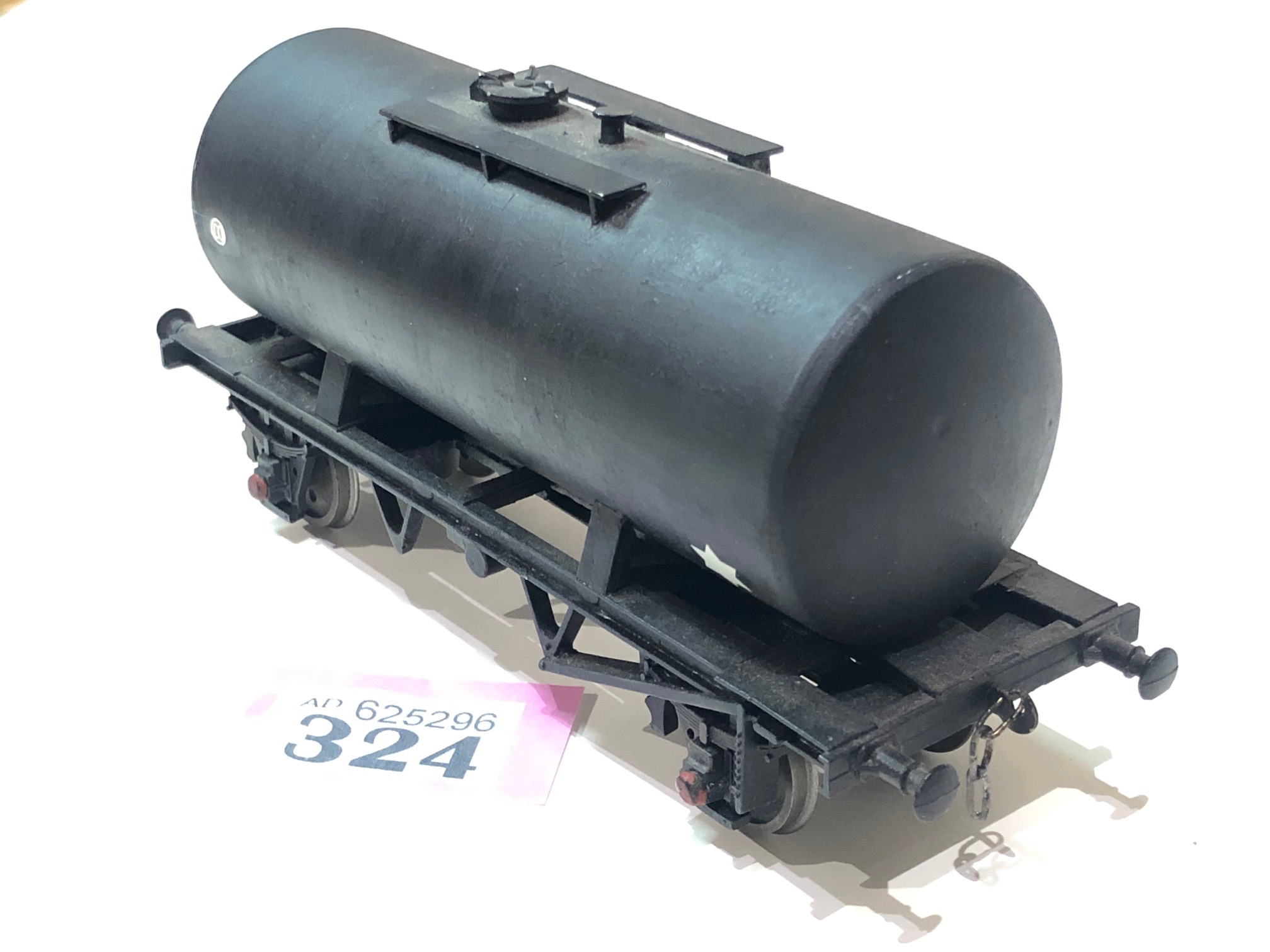 O gauge 4 wheel tank wagon P324 - The Model Railway Club