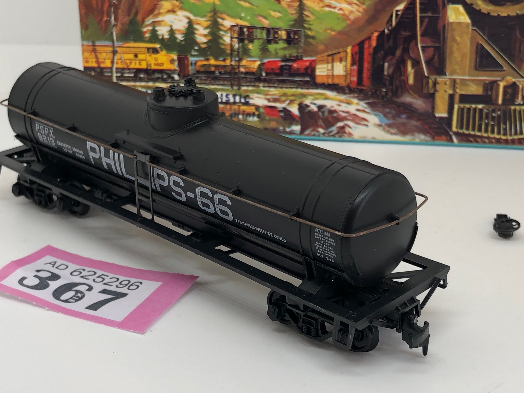 Athearn HO 1572 Phillips 66 Single dome tank car built P367 - The Model ...
