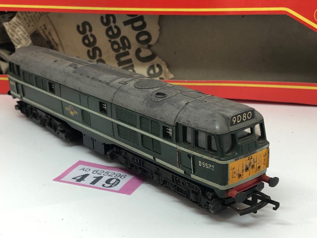 Triang OO R357 Class 31 D5572 BR Green, twin motor bogie P419 TRA - The ...