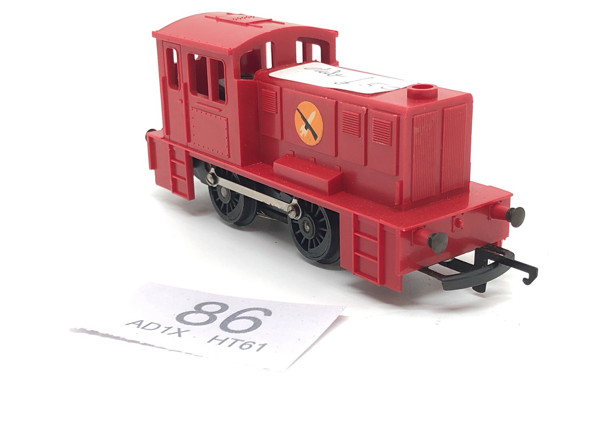 Triang OO R557 Battlespace 0-4-0 loco W86 - The Model Railway Club
