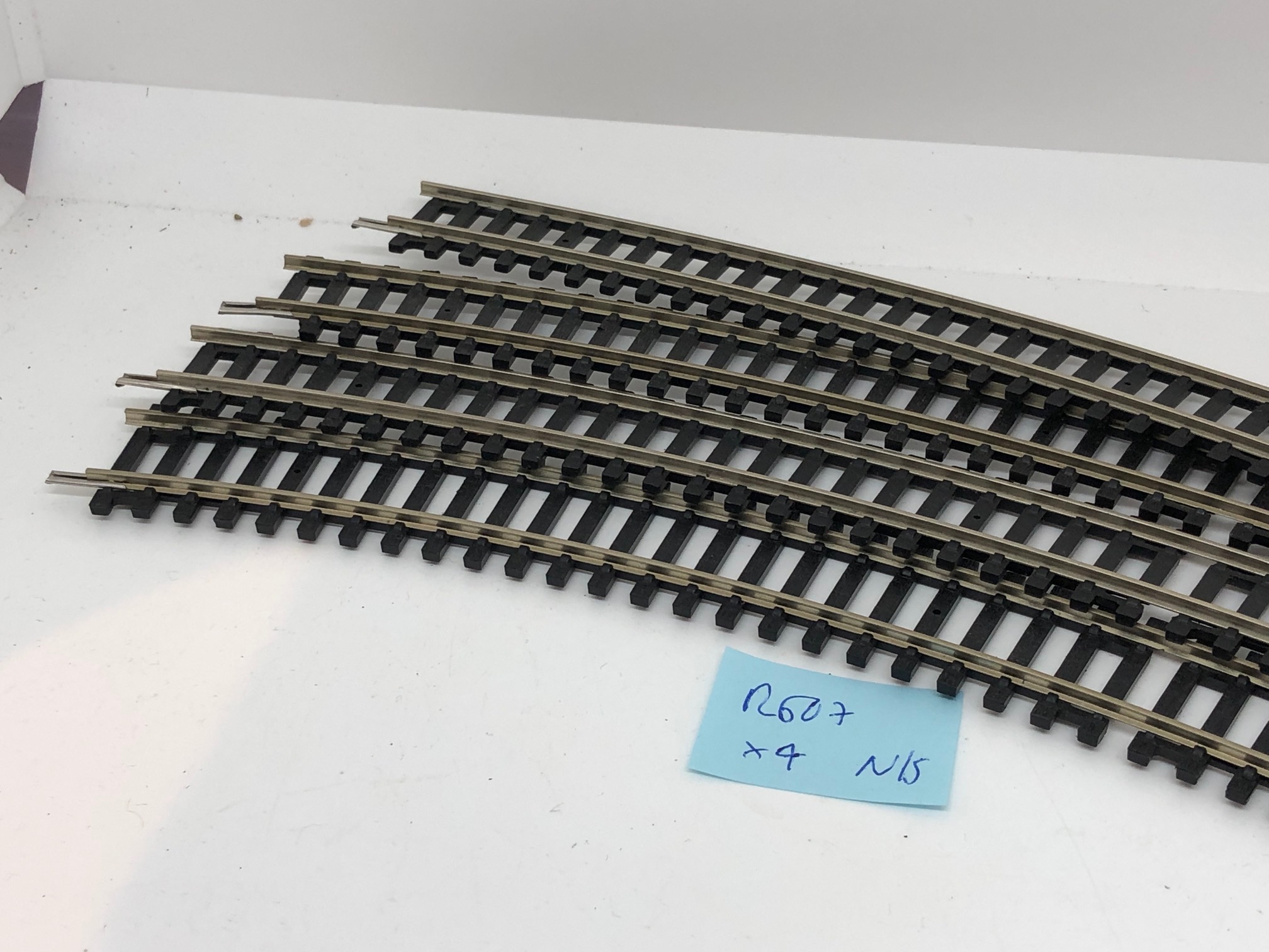 Hornby OO R607 Double 2nd Radius x 4 nickel silver - The Model Railway Club