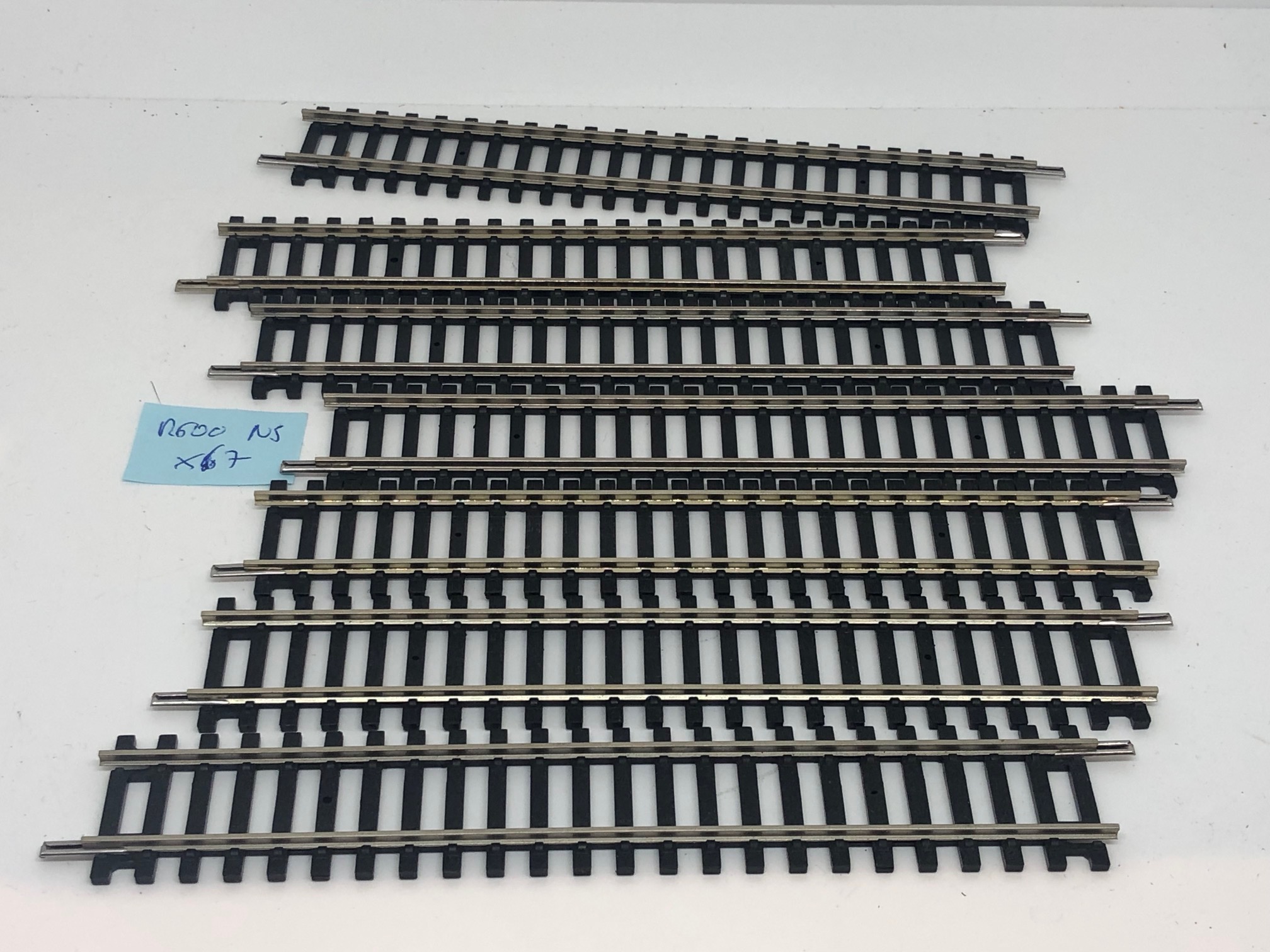 Hornby OO R600 straight x 7 nickel silver - The Model Railway Club