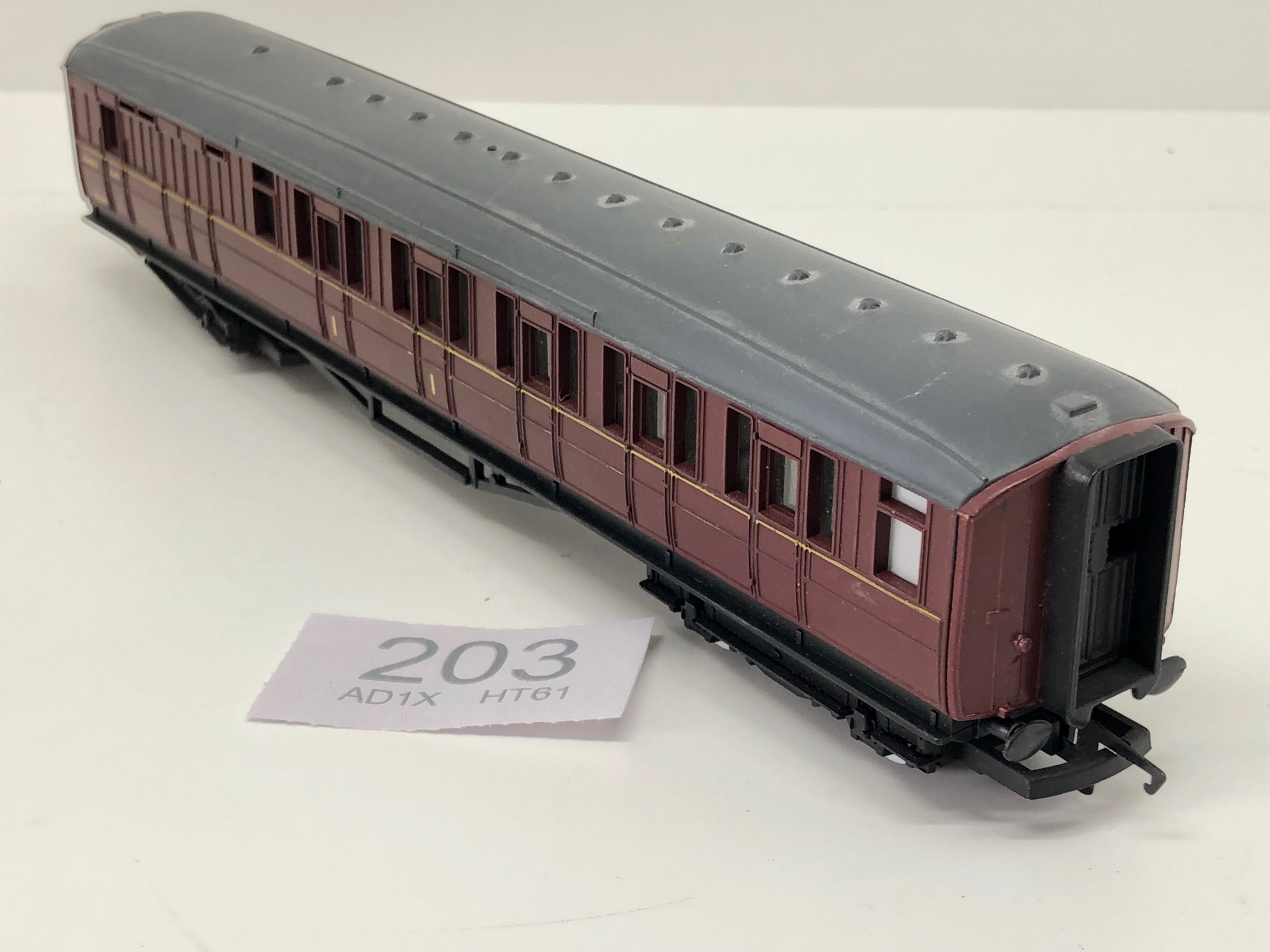 Hornby R483 LNER Gresley comp brake E16769E maroon W203 - The Model ...