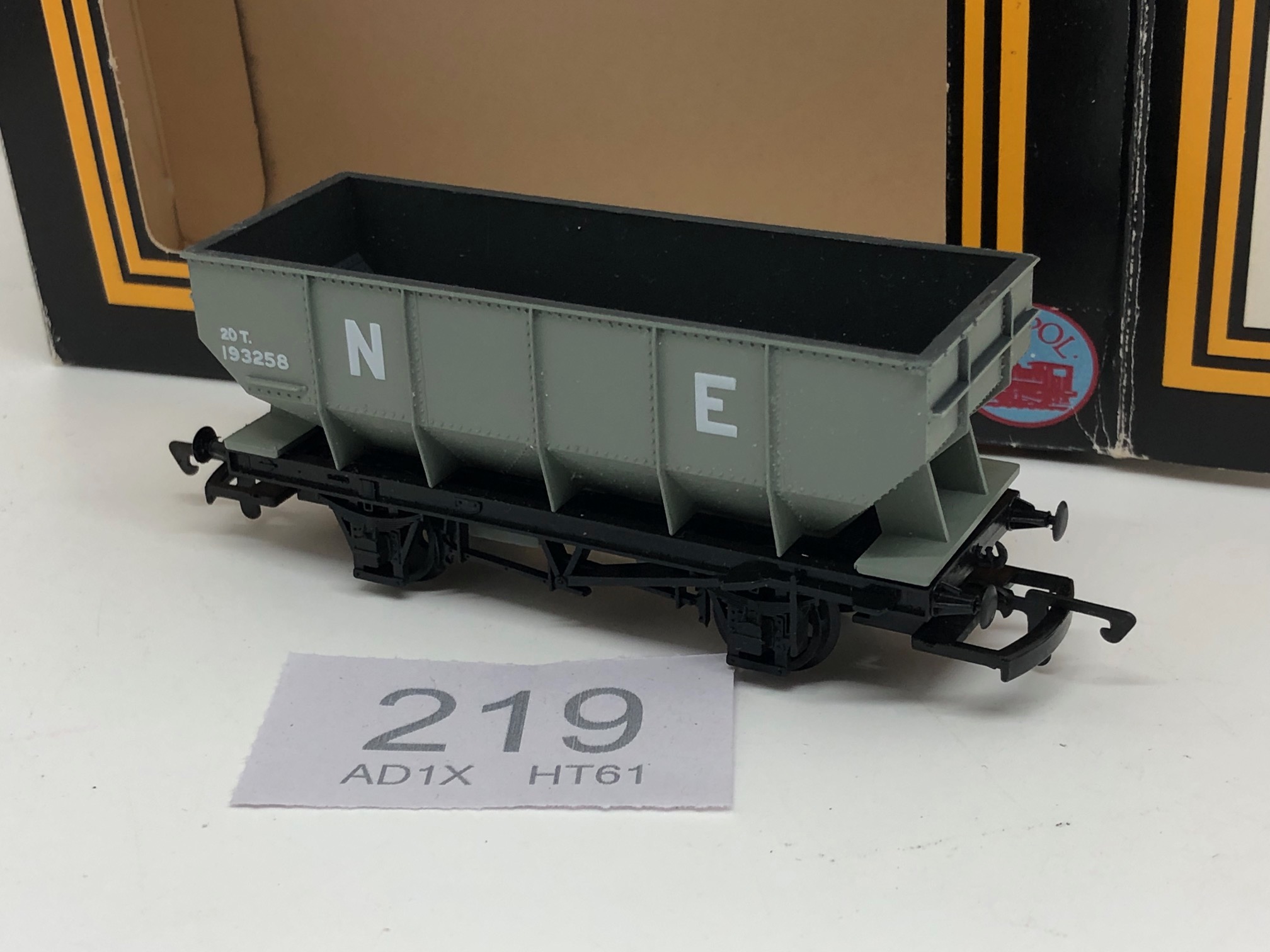 Dapol OO B112 NE 20T hopper wagon 193258 W219 - The Model Railway Club