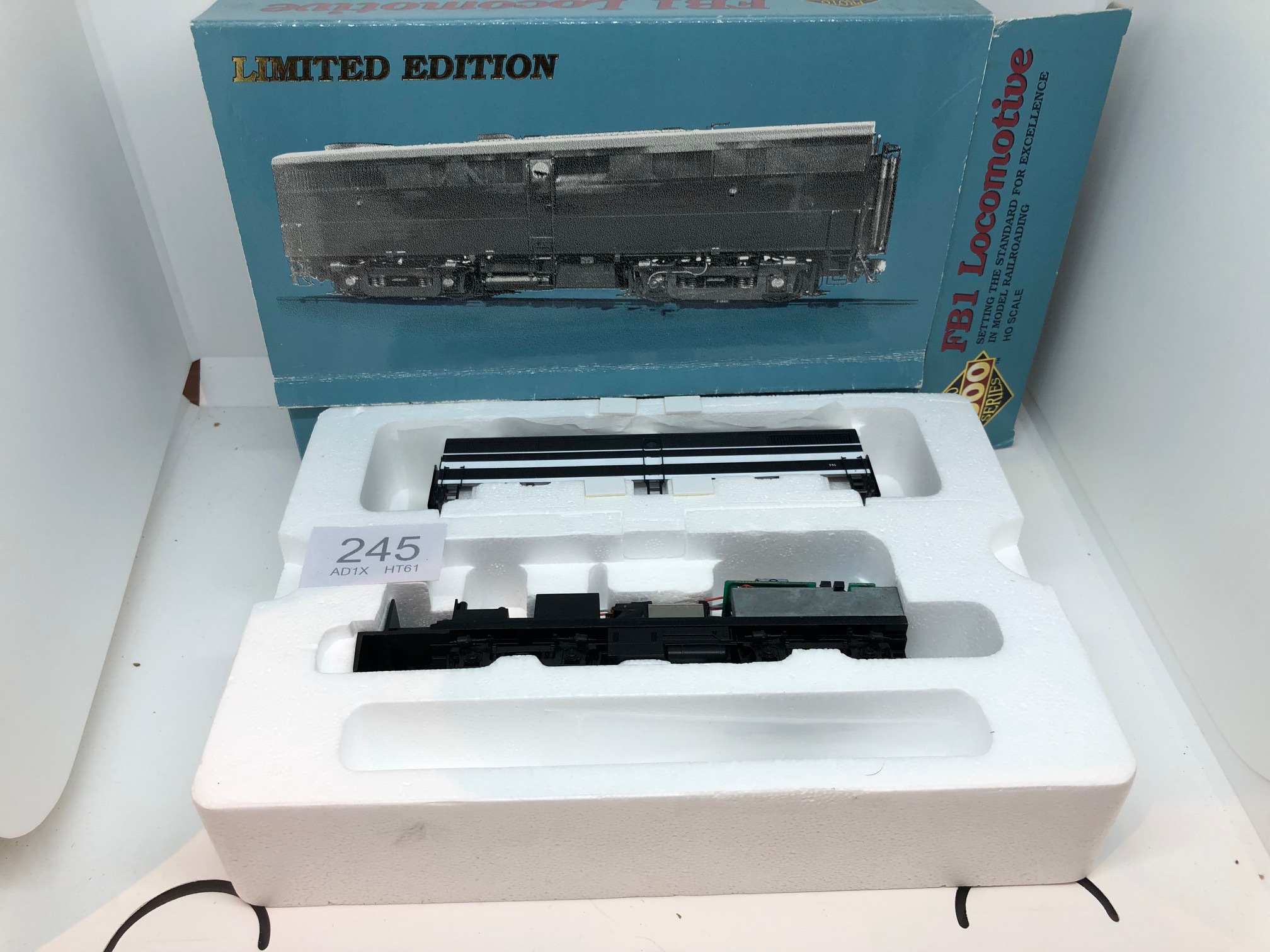 Proto 2000 HO FB1 loco Powered B unit boxed W245 MJC - The Model ...
