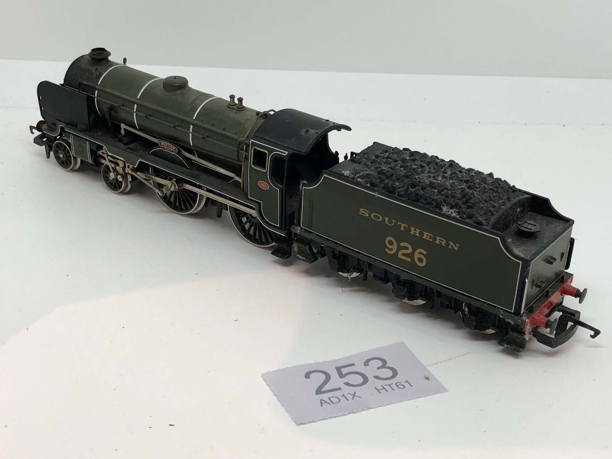 Hornby OO R683 SR Schools 4-4-0 loco "Repton" W253 - The Model Railway Club