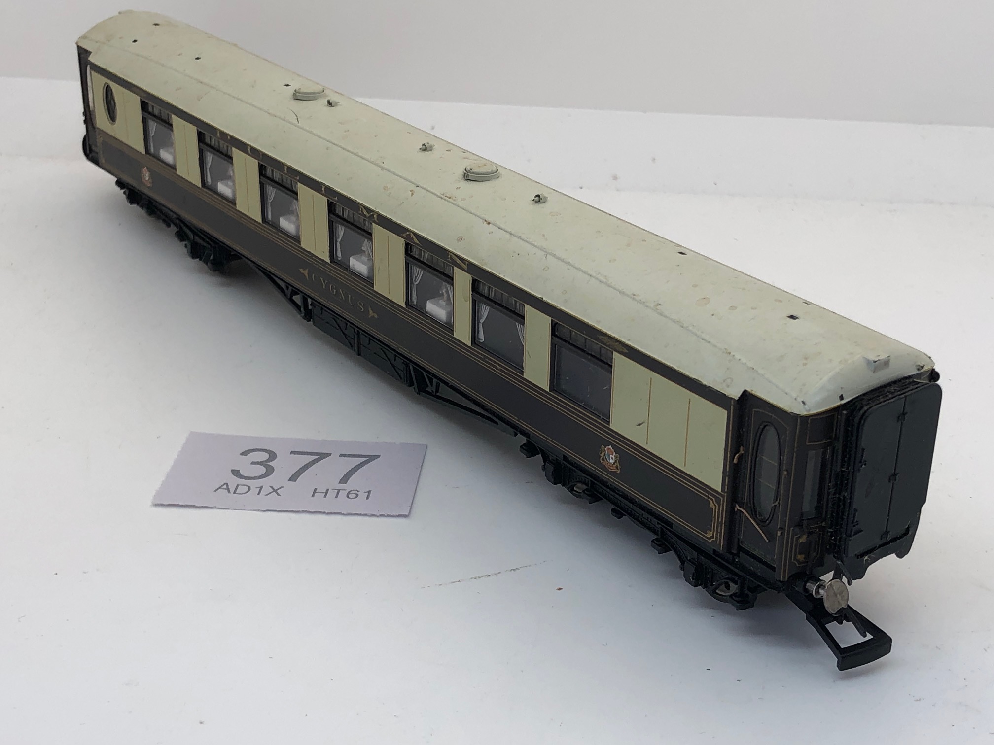 Hornby OO Pullman Car "Cygnus" - needs repairs - The Model Railway Club