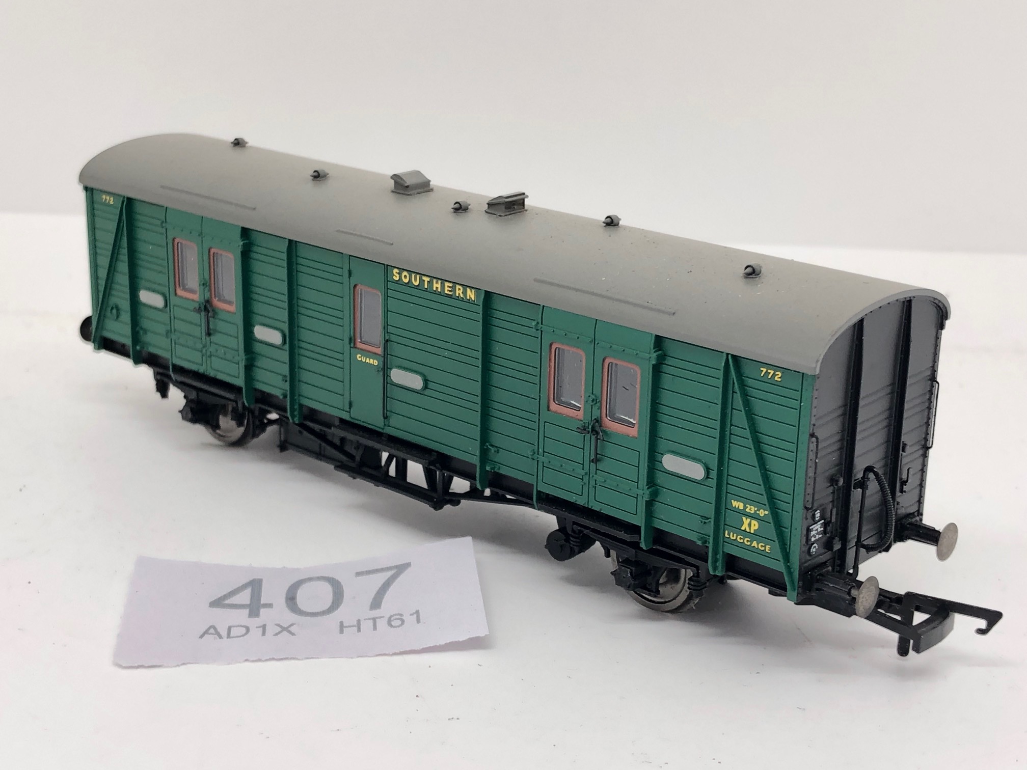 Hornby OO R4340C SR green Maunsell Passenger Brake Van 'C' 772 - The ...