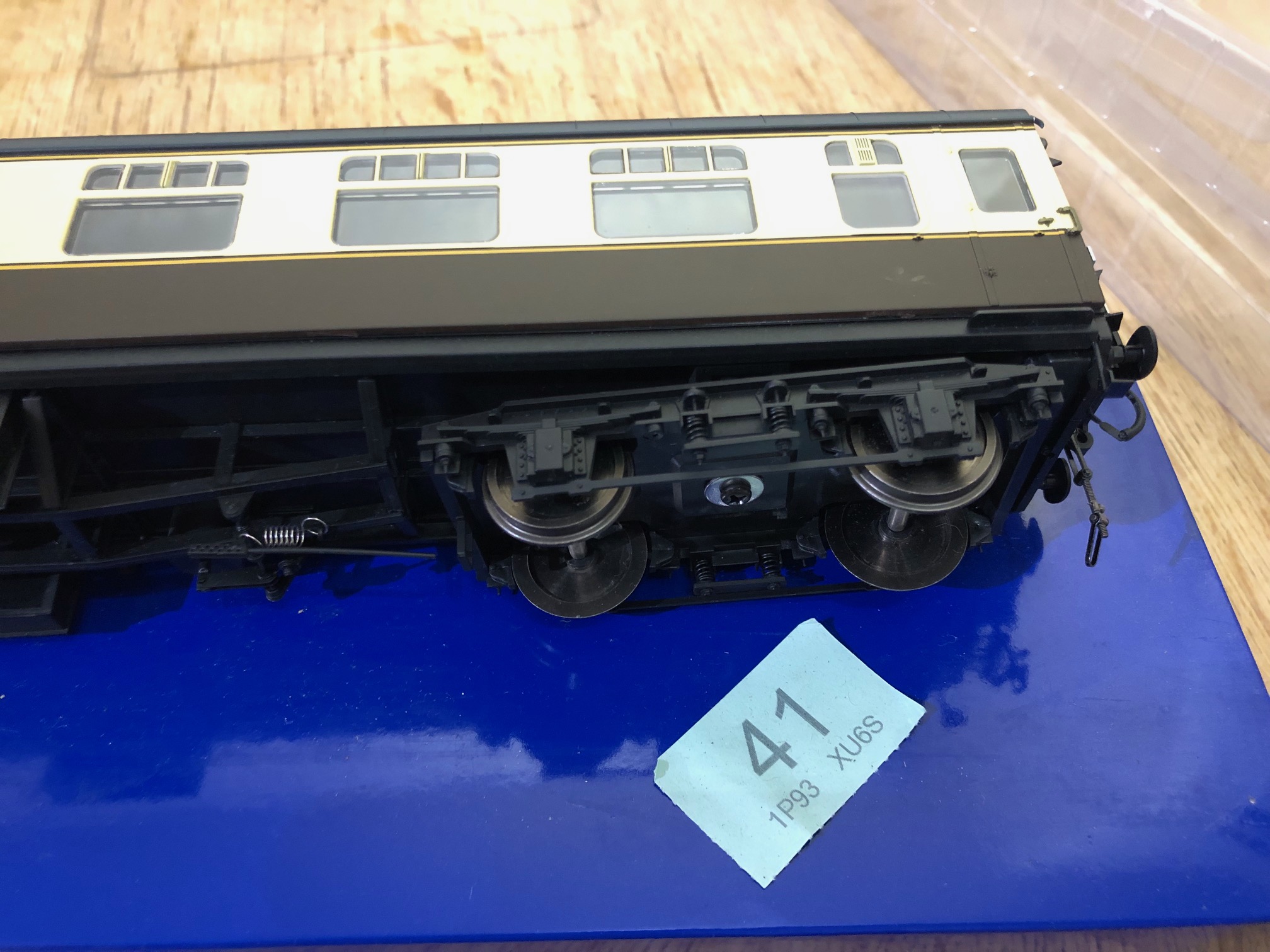 Heljan O 4923 Mk1 BSK brake second corridor in BR chocolate and cream ...