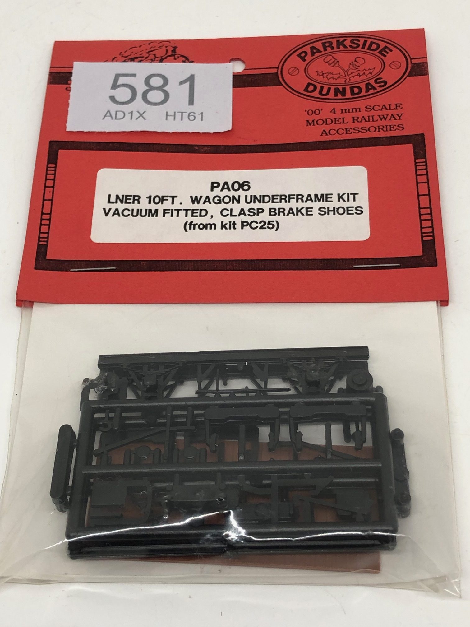 Parkside Dundas OO PA06 LNER 10ft Vacuum Fitted Wagon Underframe Kit ...