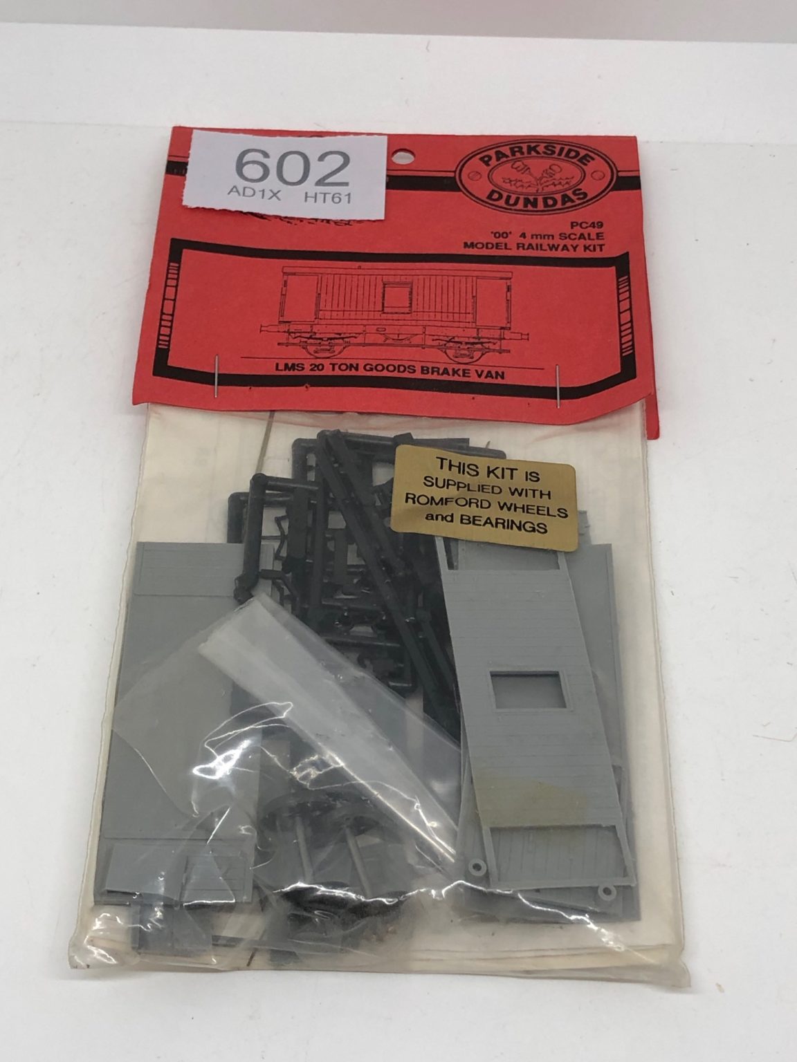 Parkside Dundas OO PC49 LMS 20 ton goods brake van kit