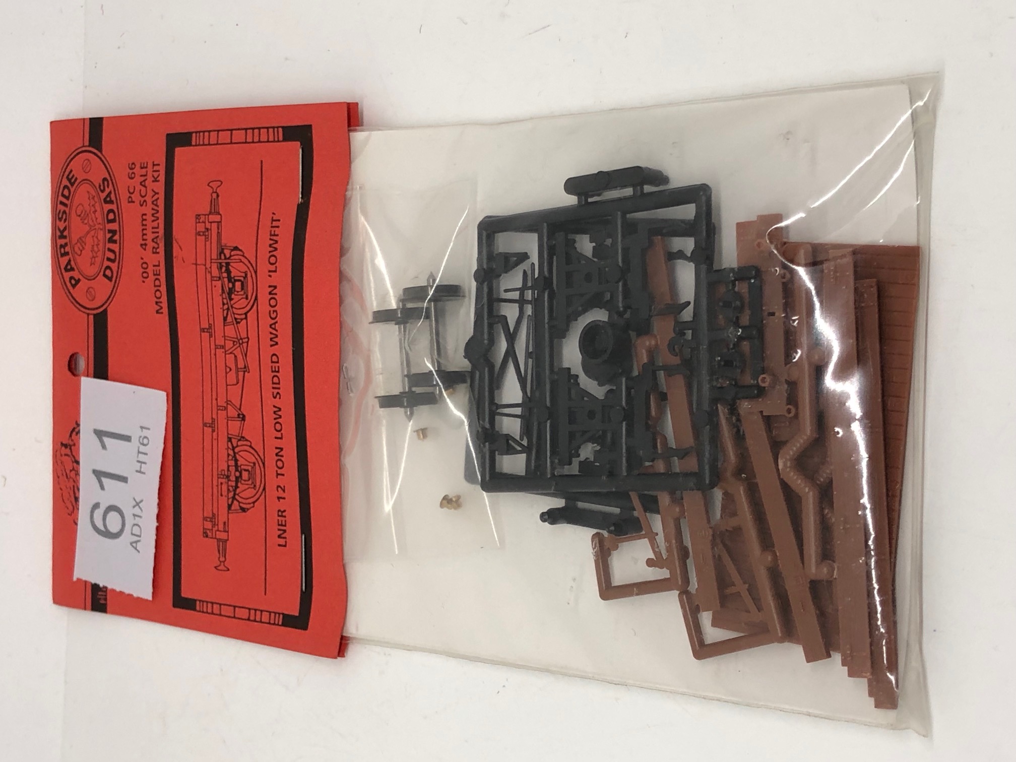 Parkside Dundas OO PC66 LNER 12 ton low sided wagon 'lowfit' kit - The ...