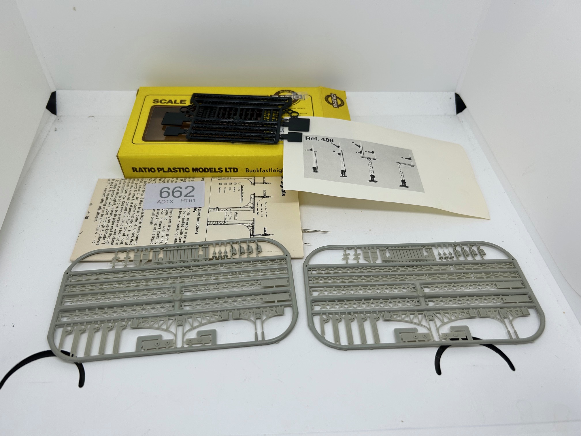 Ratio OO 486 LNER lattice post signals kit - The Model Railway Club