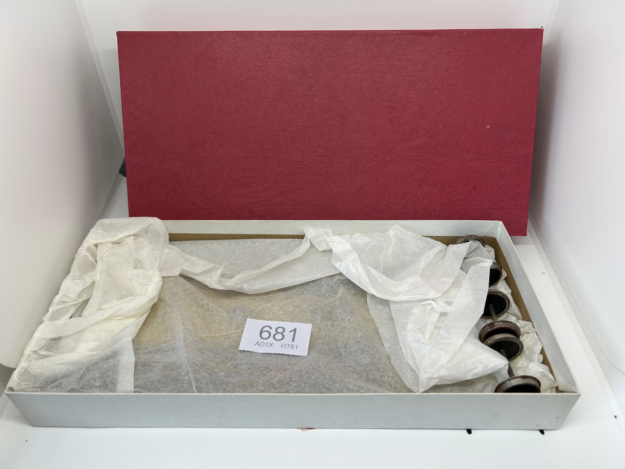 Modellers World O gauge brass 6 wheeled LNWR parcel van kit unstarted ...