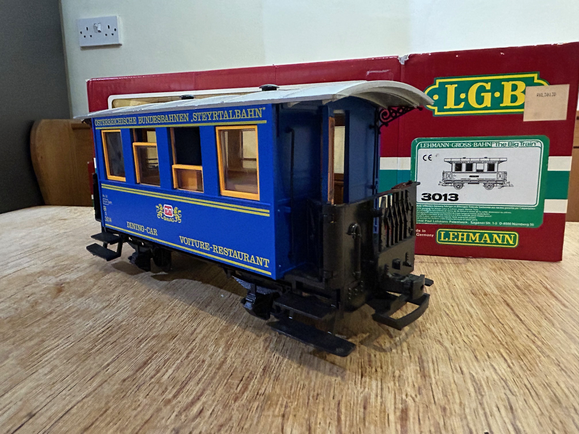 LGB G scale 3013 Dining Car Voiture-Restaurant boxed - The Model ...