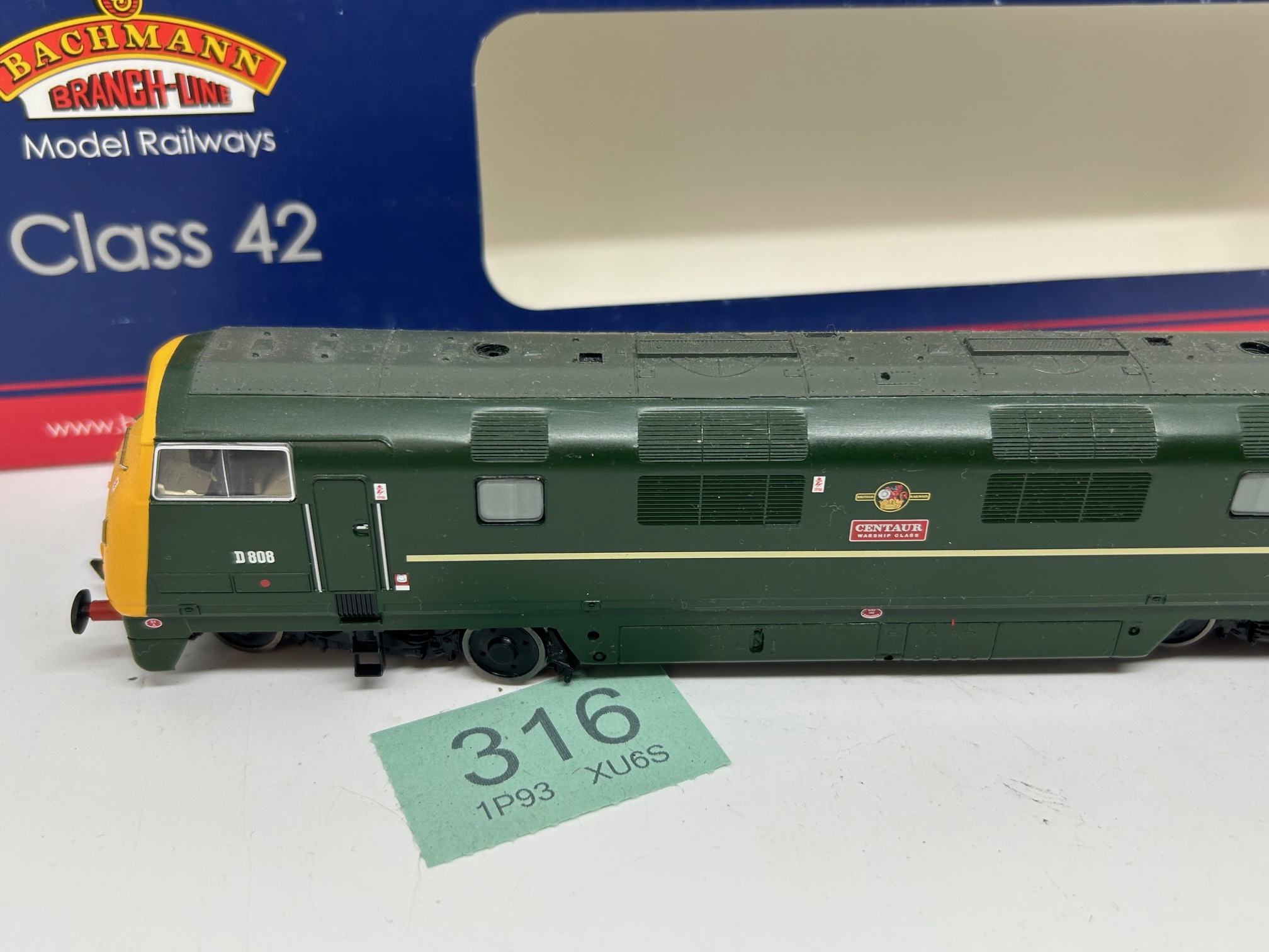 Bachmann OO 32-050Z Class 42 Warship D808 'Centaur' in BR Plain Green ...