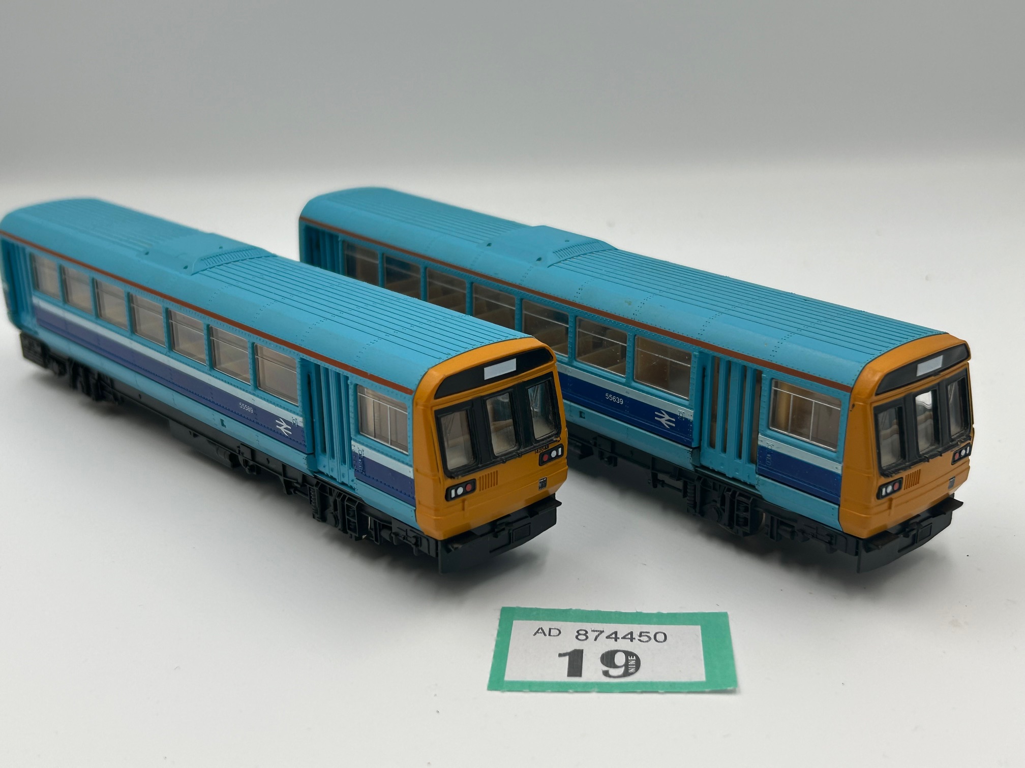 Hornby OO R867 Class 142 'Pacer' 2-car DMU in Provincial sector blue ...