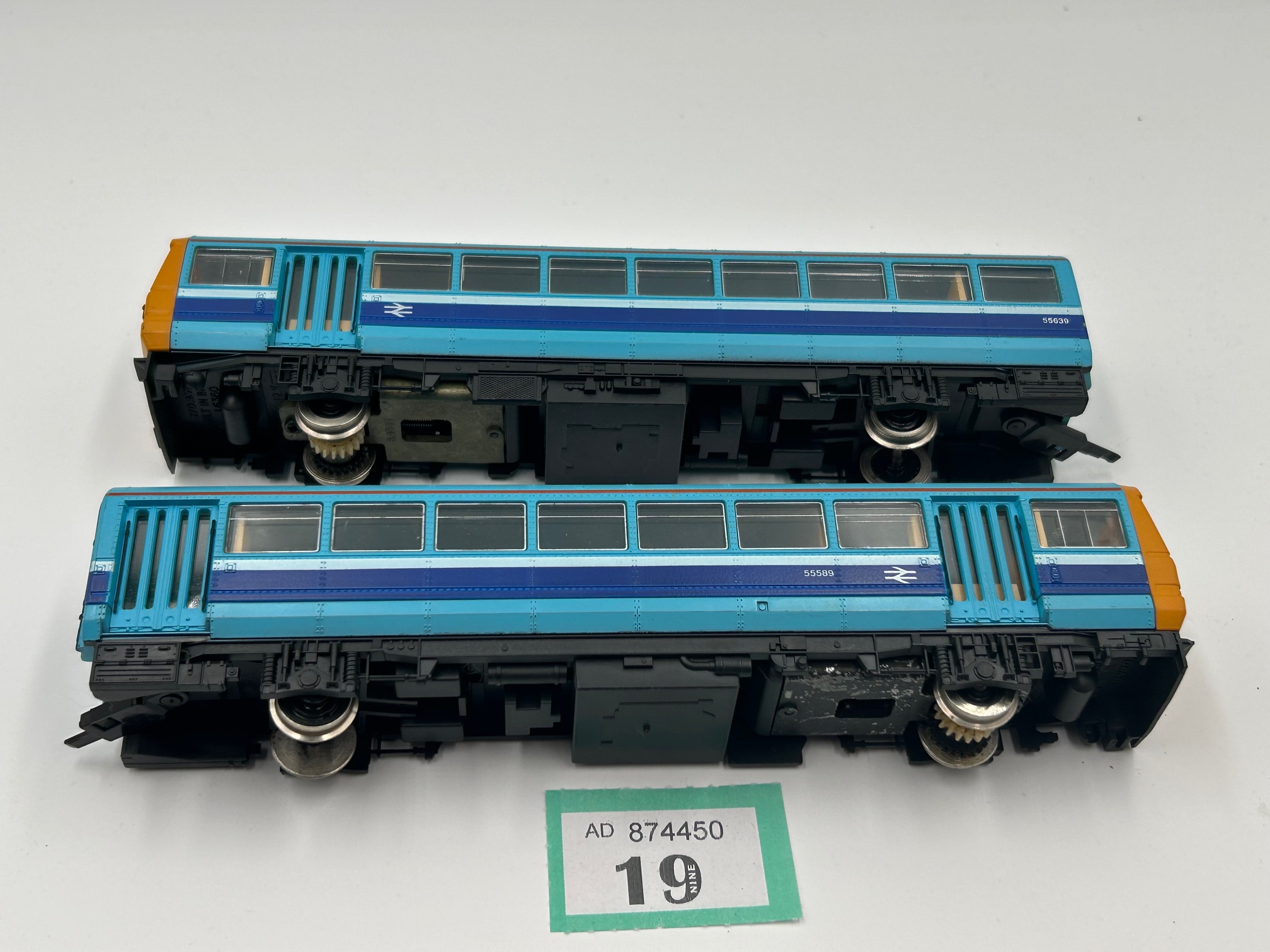 Hornby OO R867 Class 142 'Pacer' 2-car DMU in Provincial sector blue ...