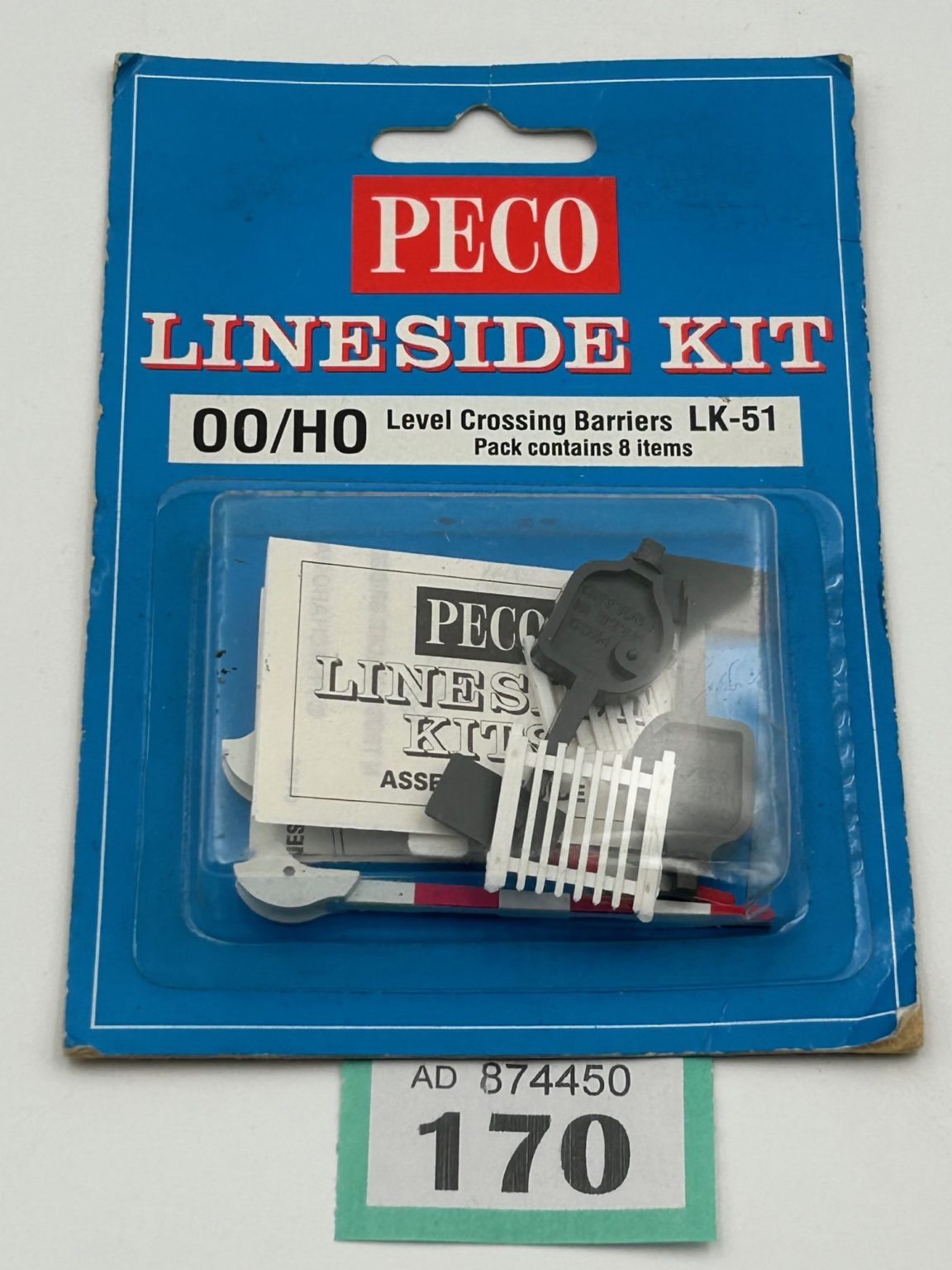 Peco OO LK51 Peco Level crossing barriers NEW